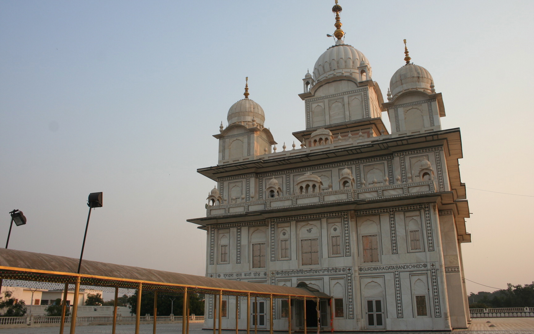 Gurudwara Data Bandi Chhod Gwalior, India - Location, Facts, History ...